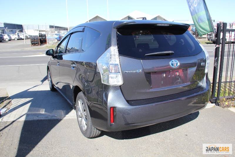 2014 Toyota Prius (GREY) for $16200 - Japan Cars, Stock No: #1059